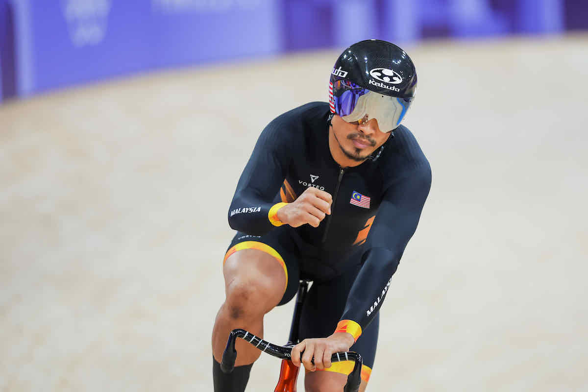 Shock DQ for Malaysian star Awang in keirin first round - Global Keirin